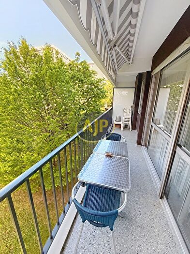 Appartement à vendre - Mérignac, Centre-ville - 4 pièces - 2 chambres