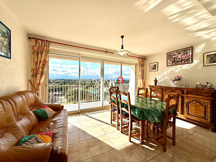 Appartement à vendre - Saint-Cyprien - 3 pièces - 2 chambres