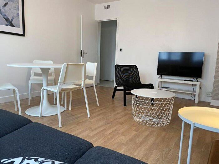Appartement à louer - Patte dOie, Toulouse - 4 pièces - 3 chambres