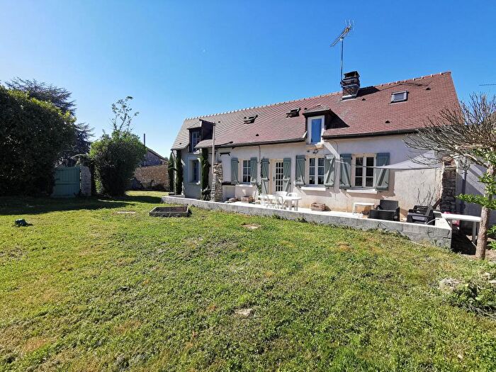 Magny-en-Vexin : Maison 8 pièces à vendre