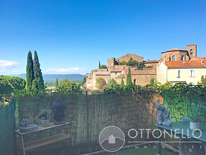 Appartement 1 pièce à vendre à Roquebrune-sur-Argens, Village