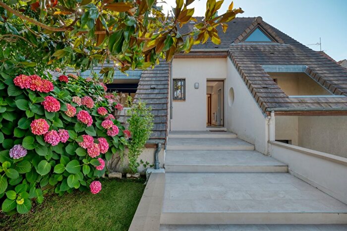 Maison 6 pièces à Orsay, Mondétour, à vendre