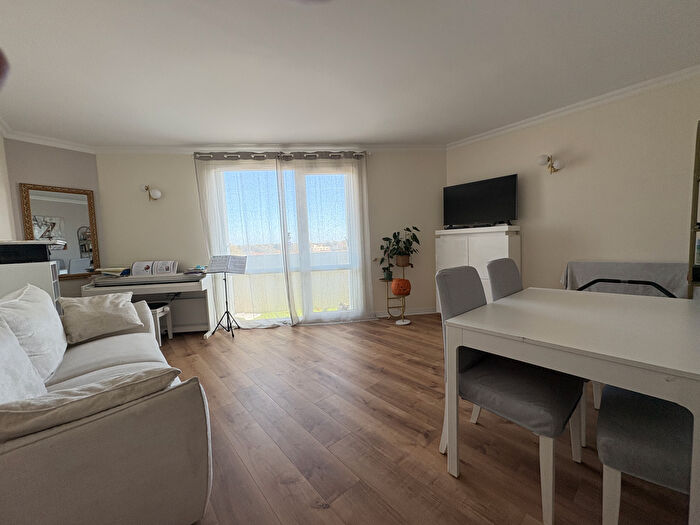 Appartement à vendre - Saint-Germain-en-Laye, Hennemont - 3 pièces - 2 chambres