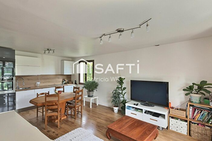 Maison à vendre - Publier - 5 pièces - 4 chambres