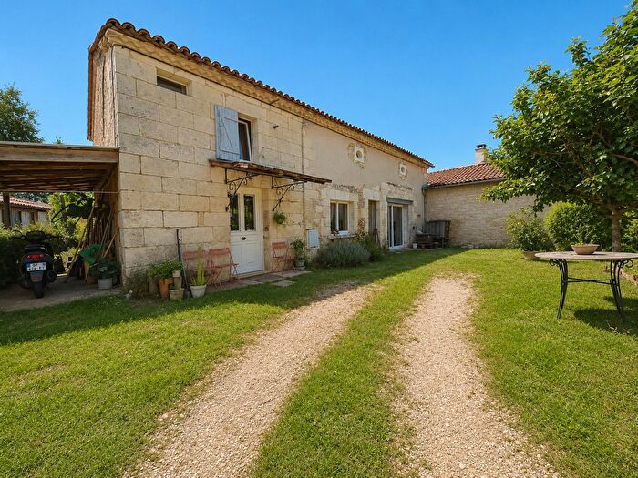 Maison 5 pièces à vendre à Beauronne