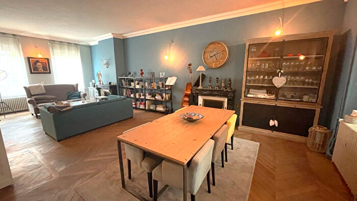 Maison à vendre - Romorantin-Lanthenay, Centre-ville - 7 pièces - 5 chambres