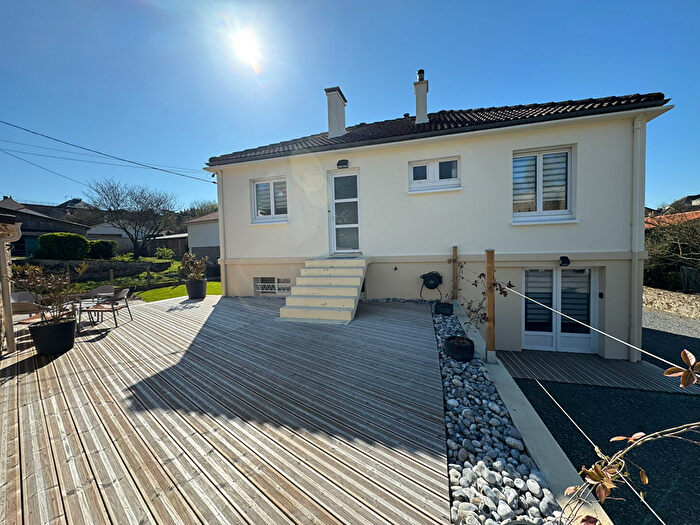 Maison à vendre - Bressuire, Bel-air - 5 pièces - 3 chambres