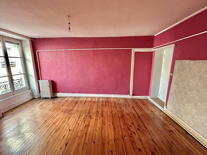 Appartement à vendre - Saint-Étienne, Crêt de Roc - 4 pièces - 3 chambres