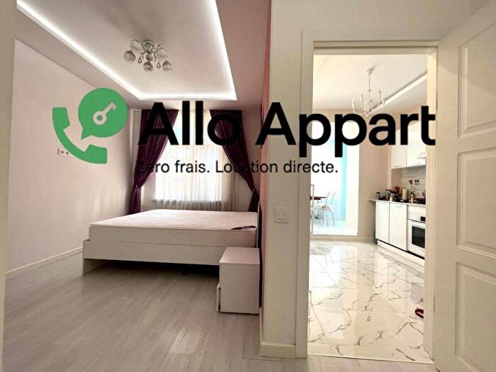 Appartement à louer - Valmy, Lyon ème - 2 pièces - 1 chambre