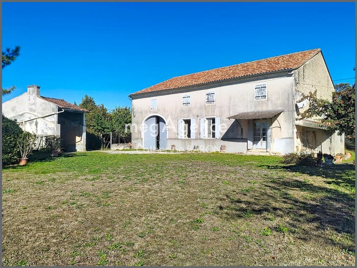 Maison 4 pièces à Gensac-la-Pallue, à vendre