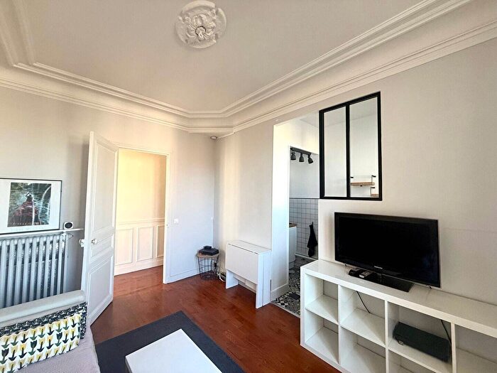 Appartement à louer - Agent Sarre-Centre-Les Vallées-La Garenne, Colombes - 2 pièces - 1 chambre