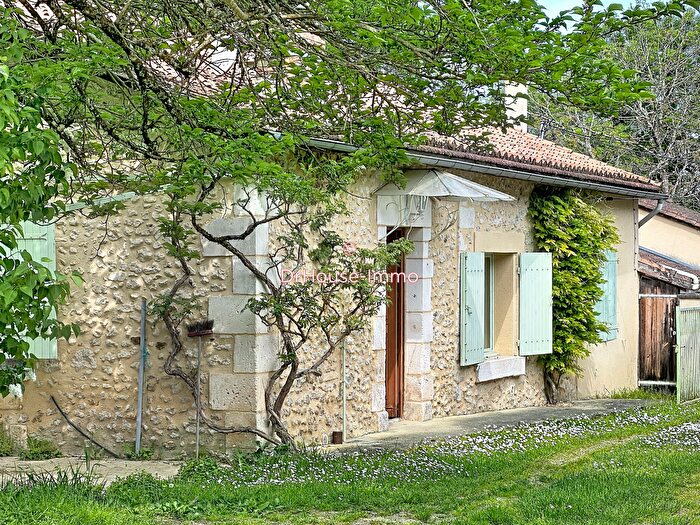 Saint-Aquilin : Maison 7 pièces à vendre