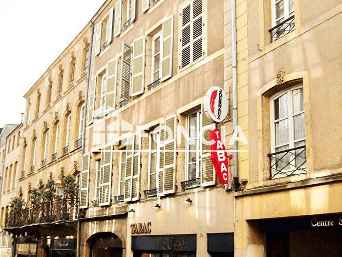 Appartement à louer - Centre-Ancienne Ville, Metz - 3 pièces - 2 chambres