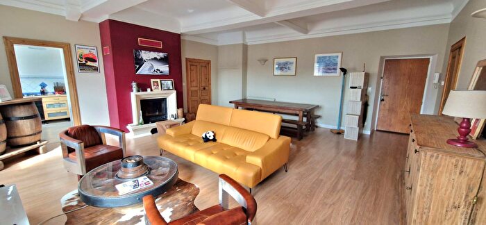 Appartement à vendre - Alès, Centre-ville - 3 pièces - 2 chambres