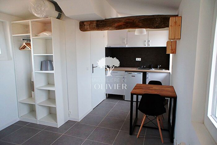Apt - Appartement 1 pièce à louer