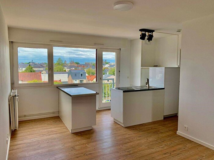 Appartement à louer - Madeleine-Saint Léonard-Justices, Angers - 1 pièce