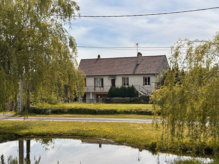 Maison à vendre - La Châtre-Langlin - 6 pièces - 3 chambres