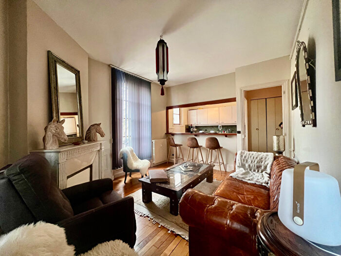 Appartement à vendre - Senlis, Centre-ville - 2 pièces - 1 chambre