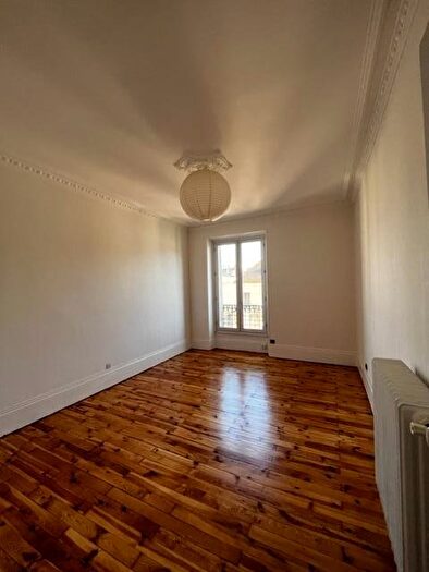 Appartement 3 pièces à Grenoble, Gare, à louer