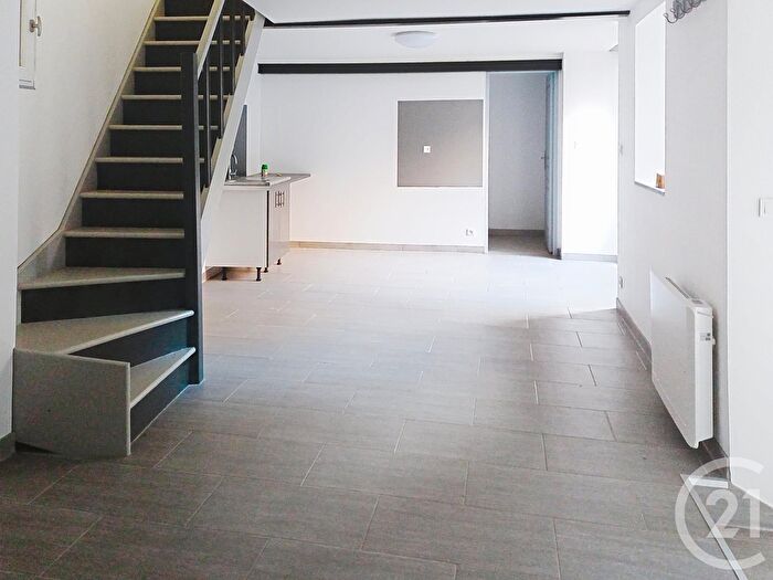 Appartement à louer - Ébreuil - 3 pièces - 2 chambres