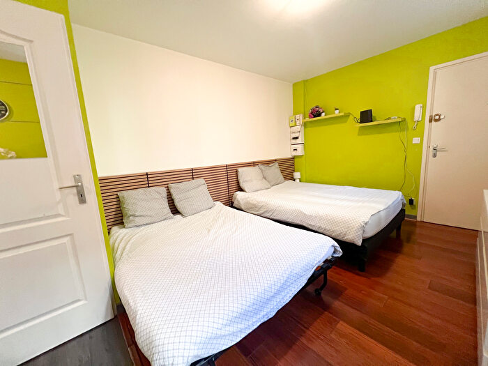 Appartement 2 pièces à Chambéry, Centre-ville, à vendre