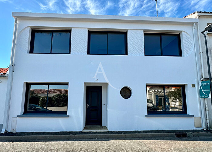 Maison à vendre - Saint-Gilles-Croix-de-Vie - 5 pièces - 3 chambres