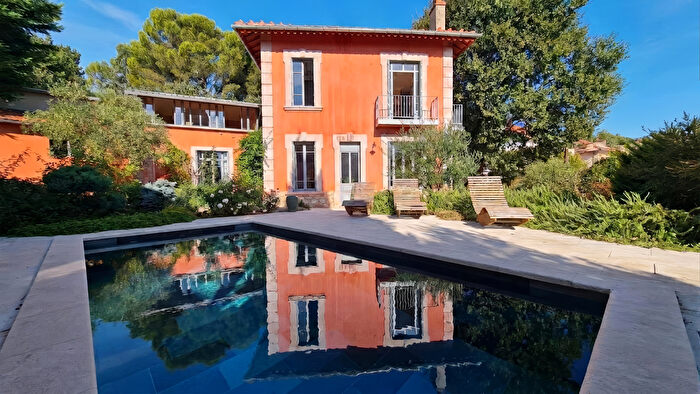Maison 6 pièces à vendre - Villeneuve-lès-Avignon, Tuilères, Vieux Moulin, Pont d'Avignon