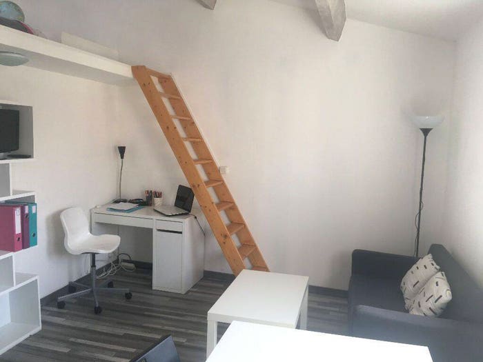 Gambetta, Nîmes : Appartement 1 pièce à louer