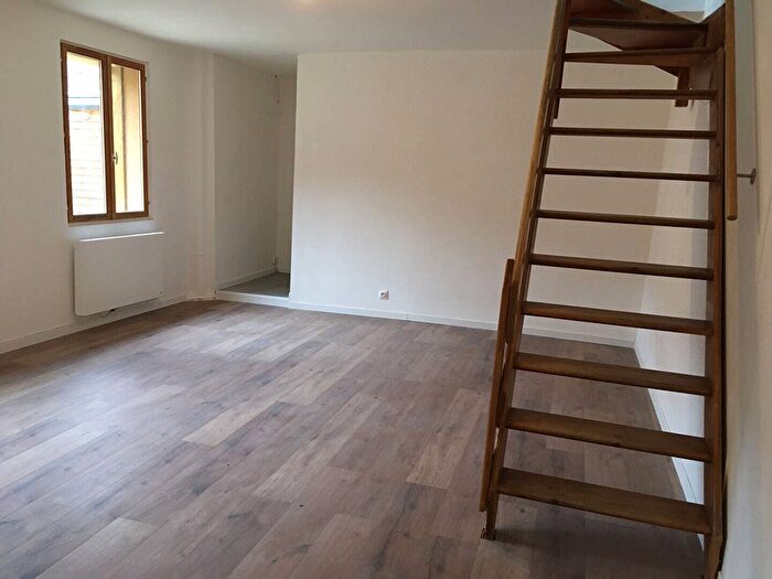 Appartement 4 pièces à louer à LAigle Est