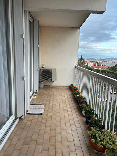 Vénissieux, Léo Lagrange, Louis Pergaud - Appartement 5 pièces à vendre