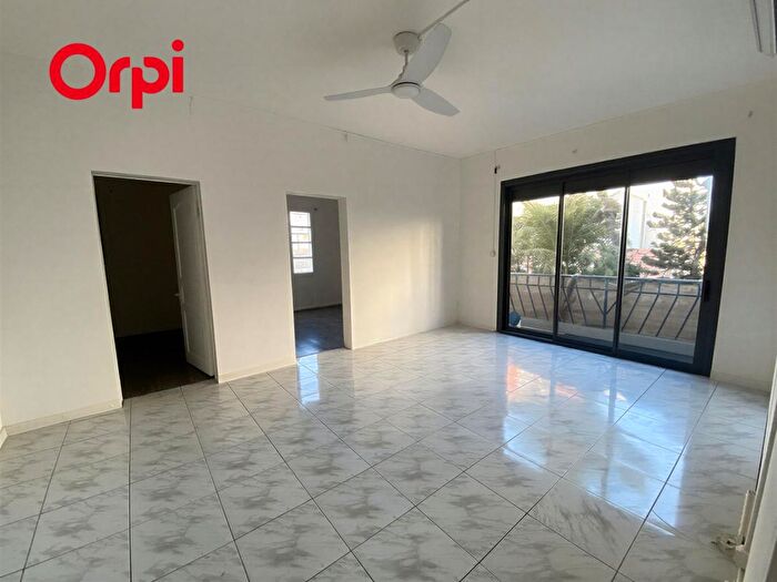 Appartement 4 pièces à vendre à Saint-Denis, Vauban