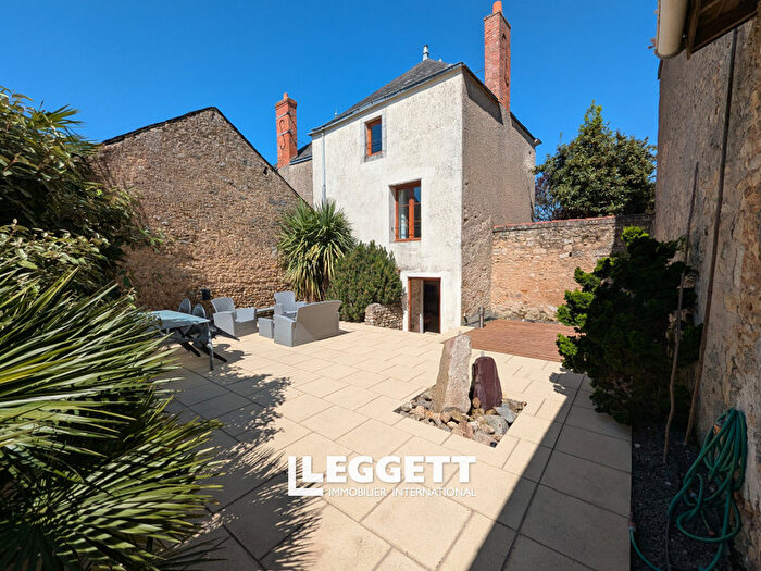 Maison à vendre - Saint-Loup-Lamairé - 5 pièces - 3 chambres