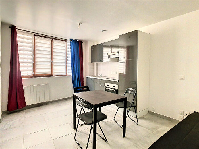 Appartement à louer - Montélimar, Centre-ville - 1 pièce