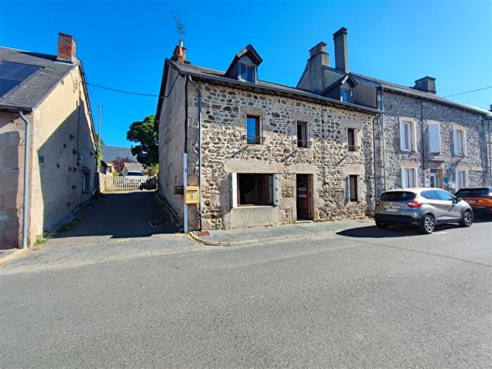 Maison à vendre - Sornac - 4 pièces - 3 chambres