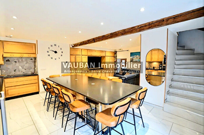 Appartement 4 pièces à Briançon, Centre-ville, Vieille-ville, Vauban, à vendre