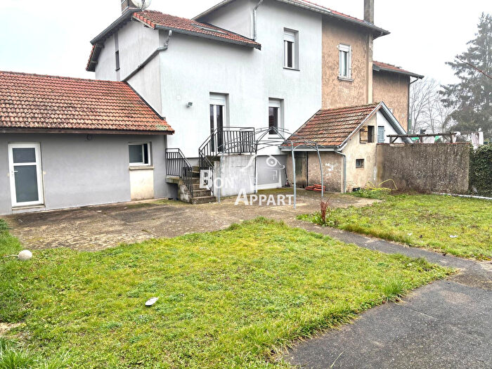 Maison à vendre - Uckange - 6 pièces - 4 chambres