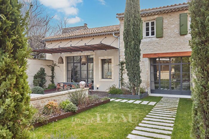 Maison à vendre - Eygalières - 8 pièces - 6 chambres