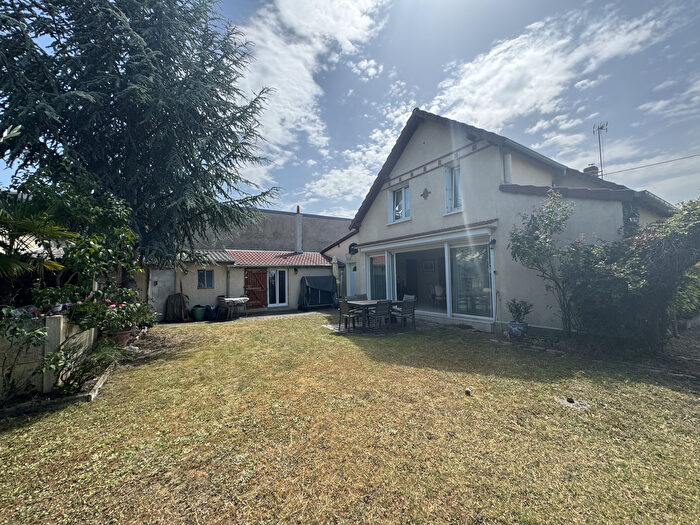 Maison 8 pièces à vendre - Fleury-les-Aubrais, Gare, Bannier, Bustière, Dessaux