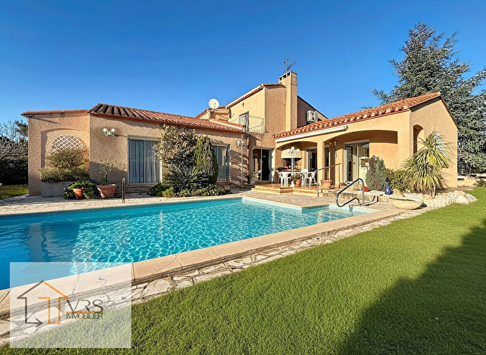 Maison à vendre - Saint-Estève - 6 pièces - 5 chambres