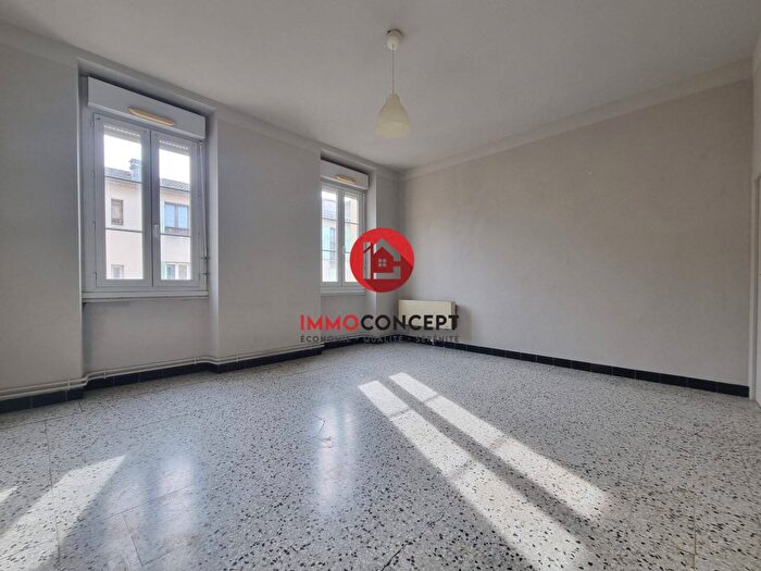 Appartement à louer - Roquemaure - 3 pièces - 2 chambres