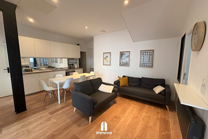 Appartement à vendre - Strasbourg, Neudorf, Saint-Urbain, Landsberg - 6 pièces - 5 chambres