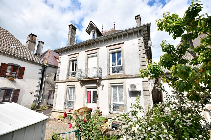 Maison 6 pièces à vendre à Pleaux