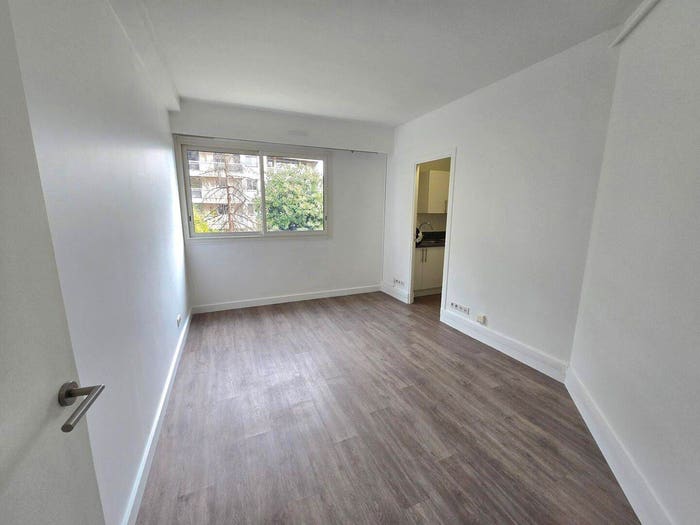 Appartement 1 pièce à Saint James-Général Koenig, Neuilly-sur-Seine, à louer