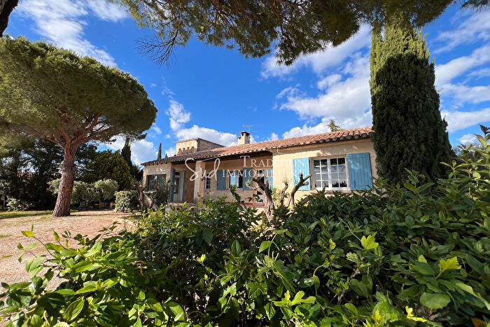 Maison 7 pièces à vendre à Fontvieille