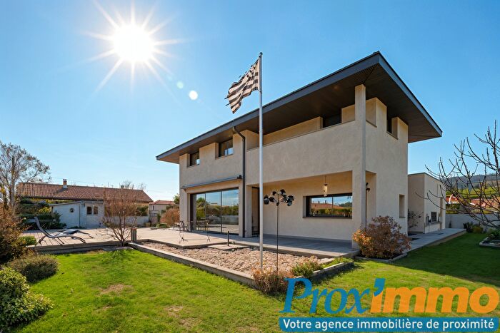 Maison à vendre - Saint-Hilaire-de-la-Côte - 5 pièces - 3 chambres