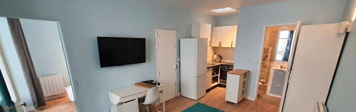 La Fourche-Guy Môquet, Paris 17ème arrondissement : Appartement 2 pièces à louer