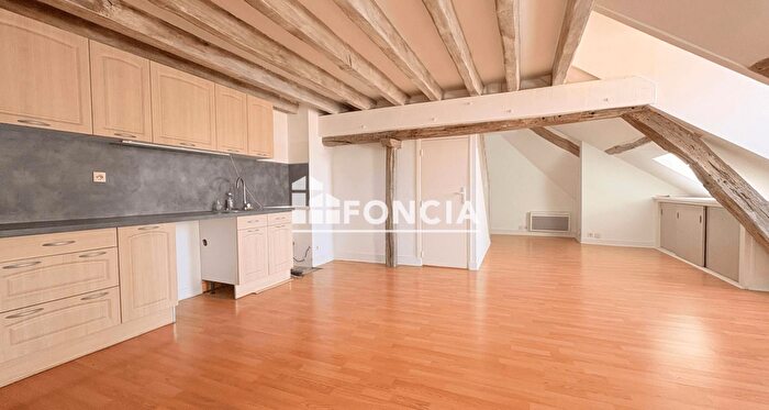 Étampes, Saint-Martin, Saint-Gilles : Appartement 3 pièces à vendre