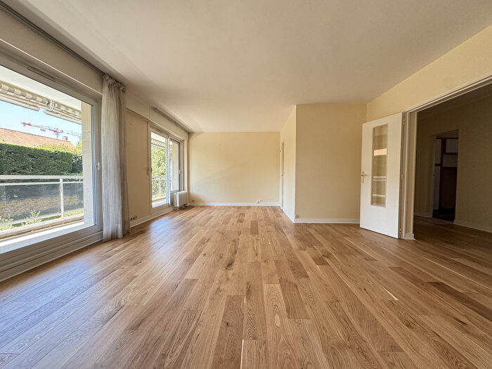 Appartement 4 pièces à vendre à Saint-Germain-en-Laye, Hennemont