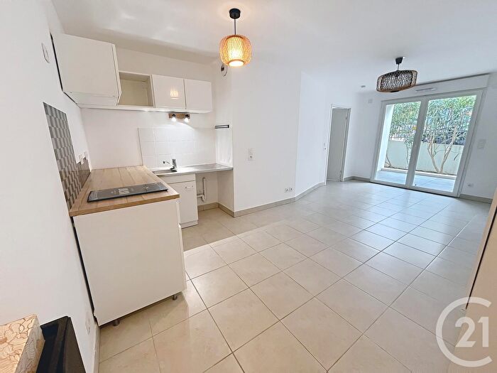 Appartement à vendre - Cavalaire-sur-Mer, Centre-ville - 2 pièces - 1 chambre