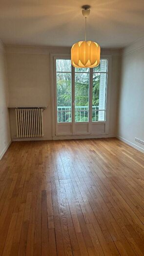 Appartement à louer - Place Louis XIV, Saint-Germain-en-Laye - 2 pièces - 1 chambre